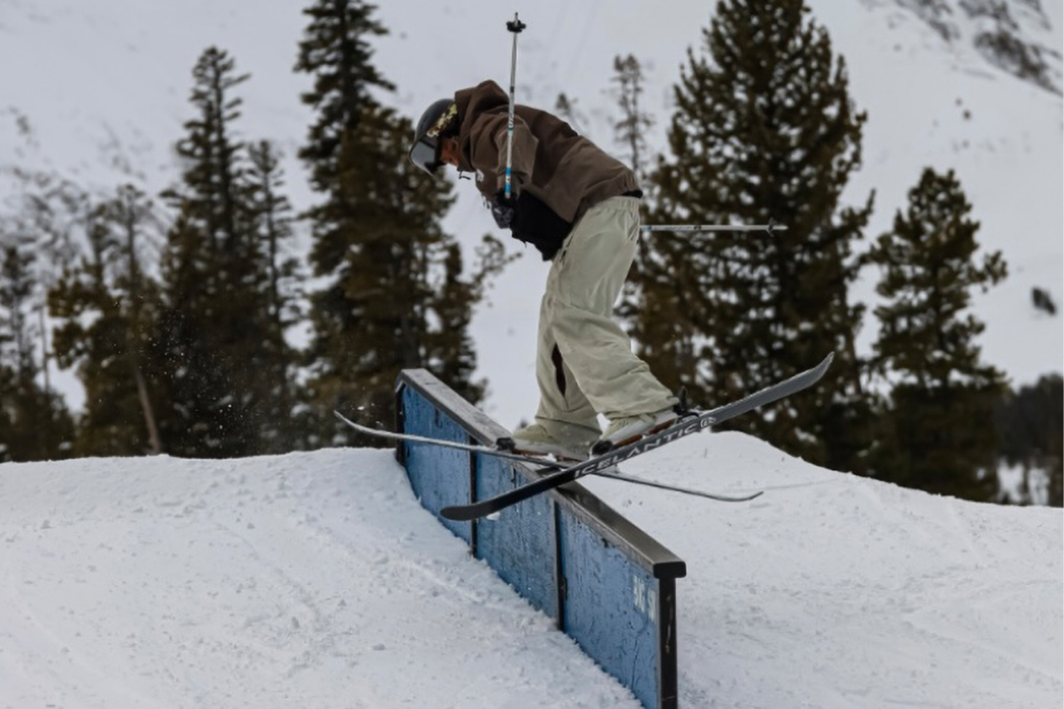 FREESKIER - This Is Skiing